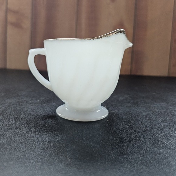 Fire King | Kitchen | Anchor Hocking Fire King Swirl Milk Glass Gold ...